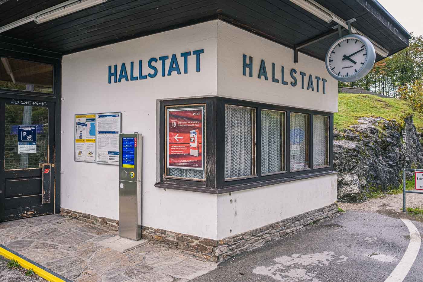 How to get to Hallstatt from Salzburg by Public Transport? - Roam Austria!